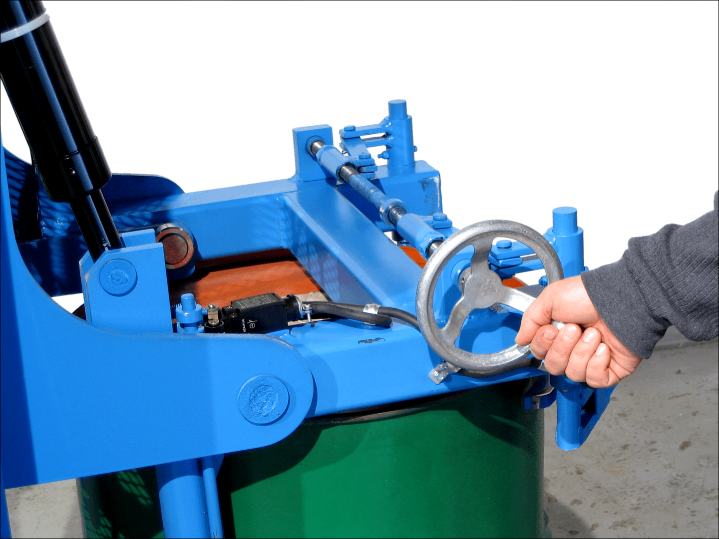 Morse 620M-114 morstak drum racker, 102", spark resistant parts, air ...